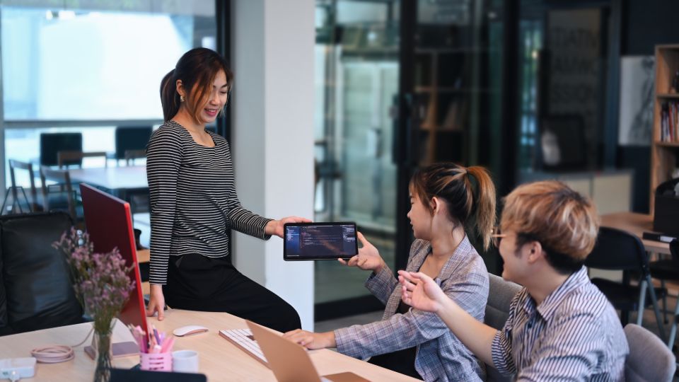 What Are Examples of Collaborative Software?